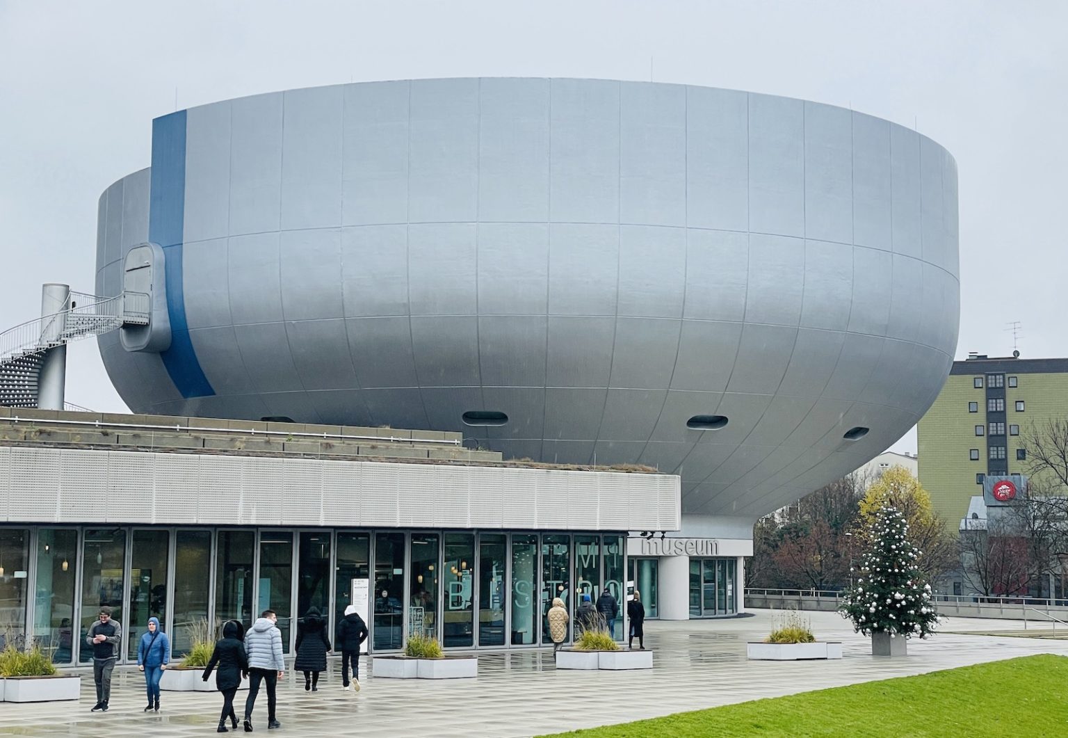 Welcome to the BMW Museum and BMW Welt in Munich, Germany | Chicago ...