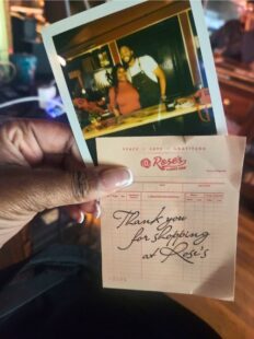 Derrick Rose’s Flower Shop: A Hit With Fans Ahead of Bulls' Tribute ...